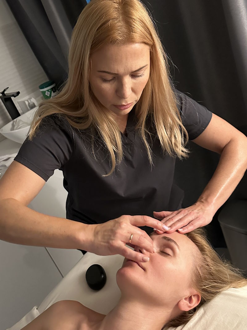 Lymphatic Drainage Facial Massage in Frisco, TX | Leo.Spa.Massage